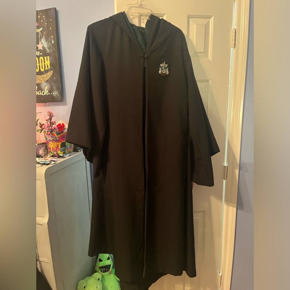 Official Universal Studios Hogwarts Robe - Gem